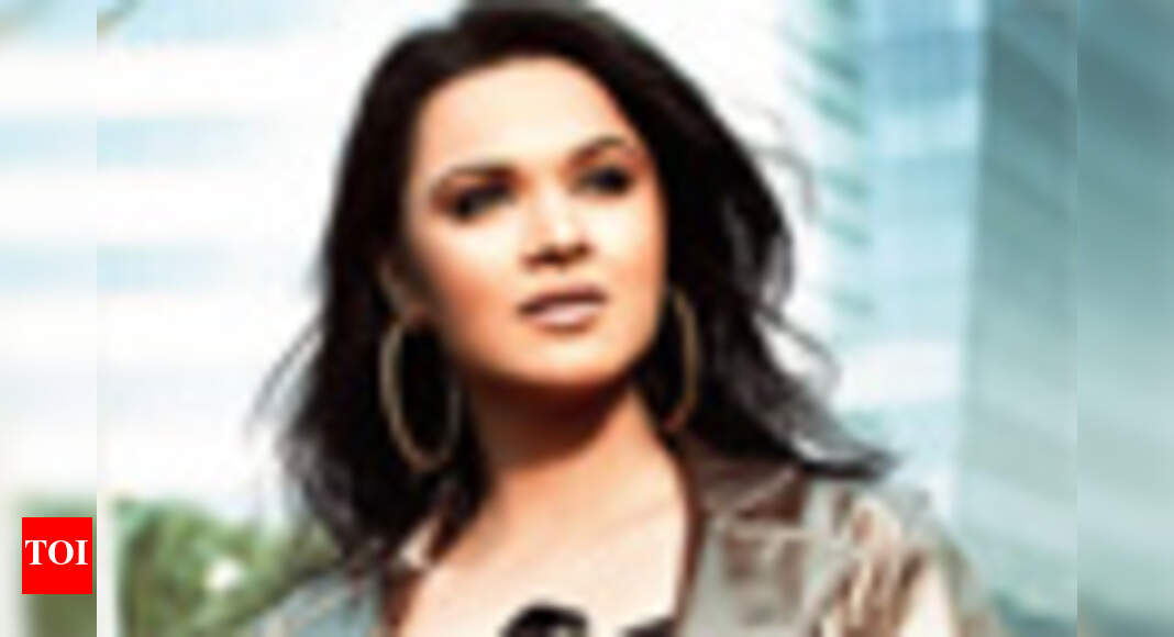 lead actors to play character roles! - Times of India