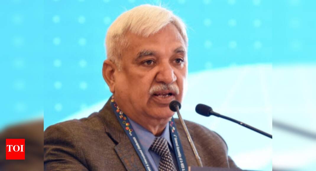 ECI to take decision in next two-three days to visit Bihar, says CEC ...