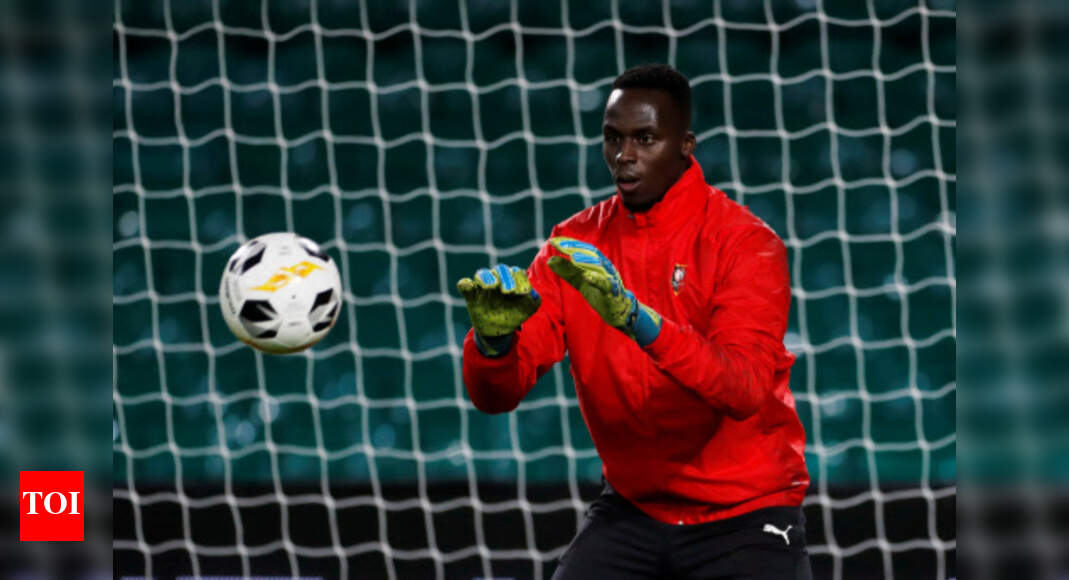 Rennes goalkeeper Mendy on brink of Chelsea switch | Football News ...