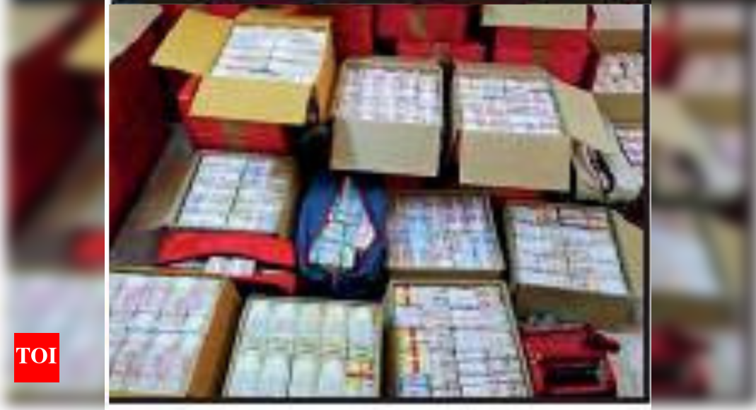 Chennai: No proof, CBI drops case on Sekar Reddy | Chennai News - Times ...