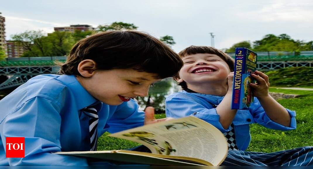 Study finds busy pictures hinder reading ability in children - Times of ...