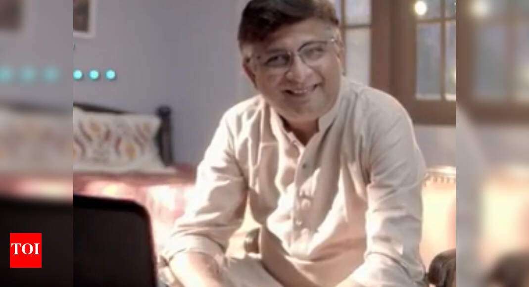Director Kedar Shinde launches the first promo of his upcoming TV show ...
