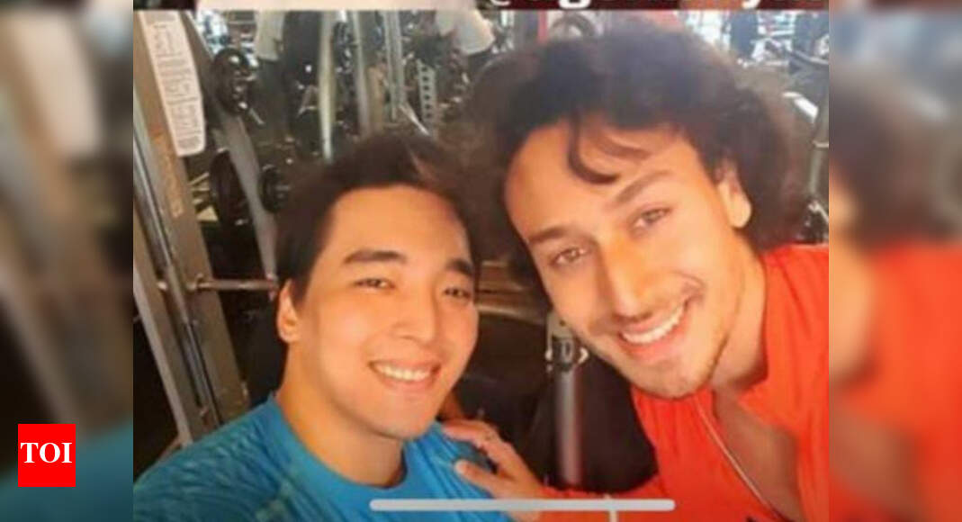 PHOTOS: Tiger Shroff has the sweetest birthday wish for his childhood ...