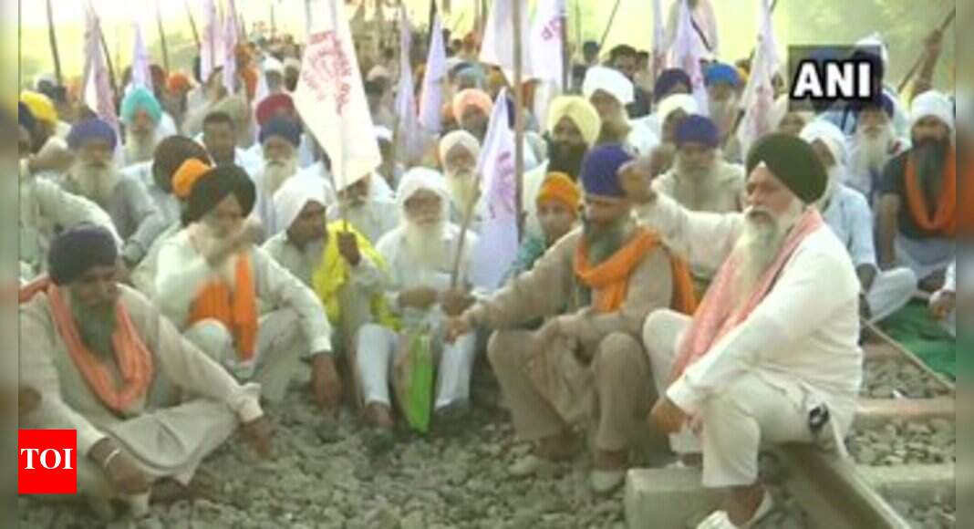 Farm bills protest live updates: Farmers protest at BJP leaders' houses ...