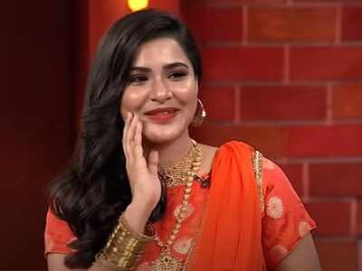 BB Telugu 3 fame Ashu Reddy makes her Jabardasth debut; watch promo - Times of India