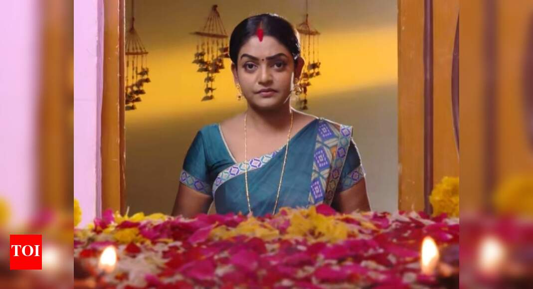 Karthika Deepam preview: Deepa to reveal the truth to Hima? - Times of ...