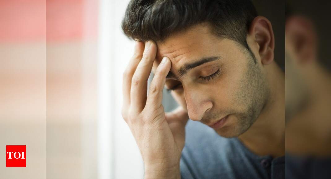 Coronavirus symptoms: Studies say that throbbing headache can be a ...