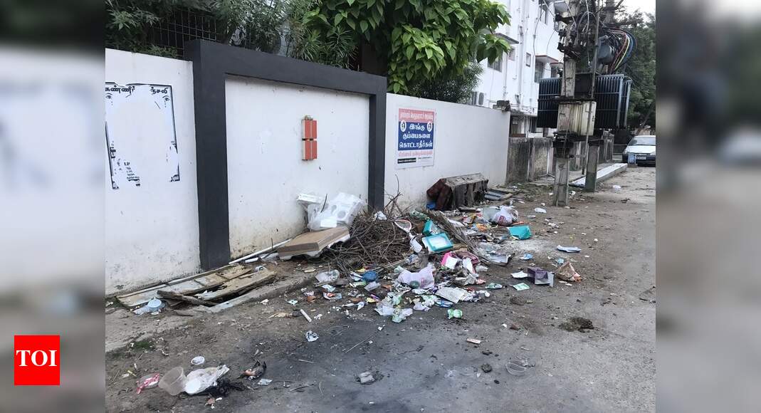 Garbage dumpyard at the compound despite notice - Times of India