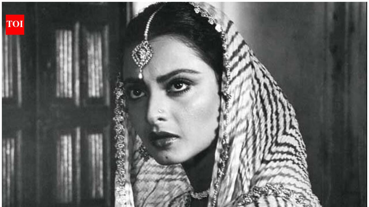 Happy Birthday, Rekha: THESE rare pictures of the timeless beauty ...