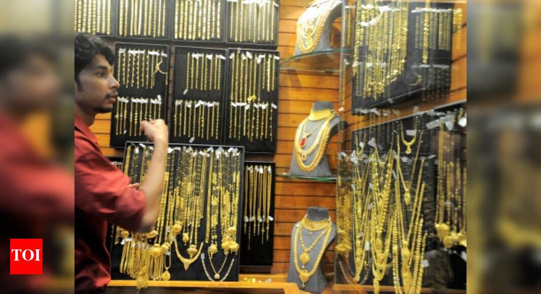 Gold dealers stock up, hope to usher in festive glitter - Times of India