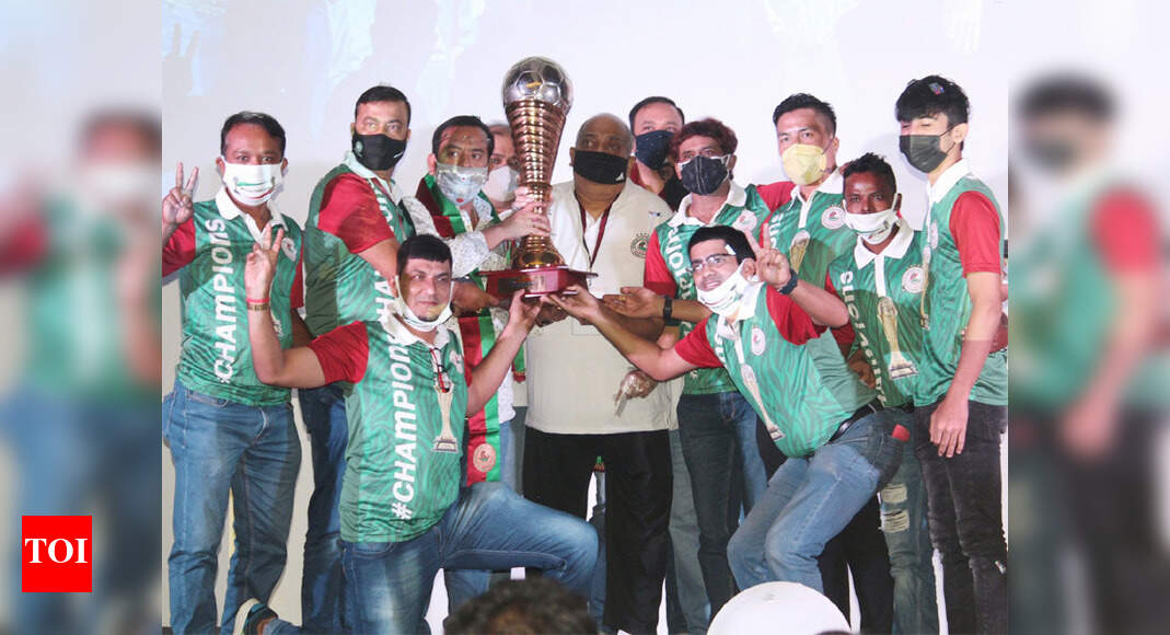 Mohun Bagan get I-League trophy after seven months, fan frenzy on ...