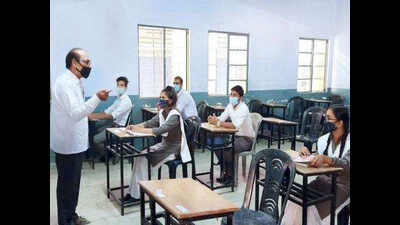 Few schools open in Kanpur amid thin attendance of students | Kanpur ...