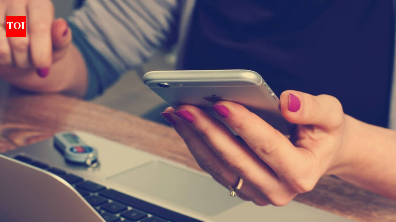 Common smartphone injuries and how can you avoid them