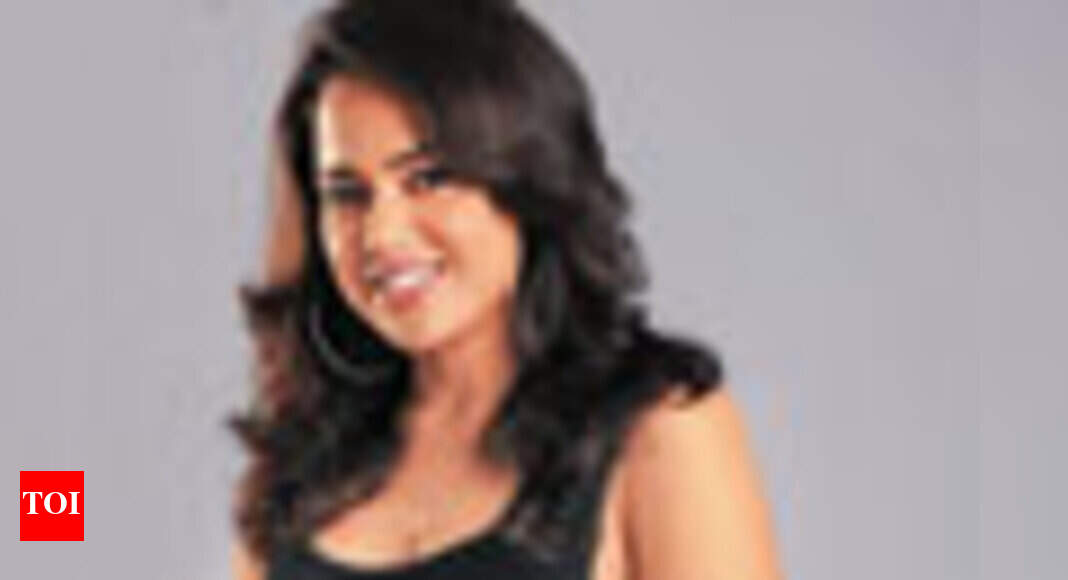 Sameera misses out on IPL | Tamil Movie News - Times of India