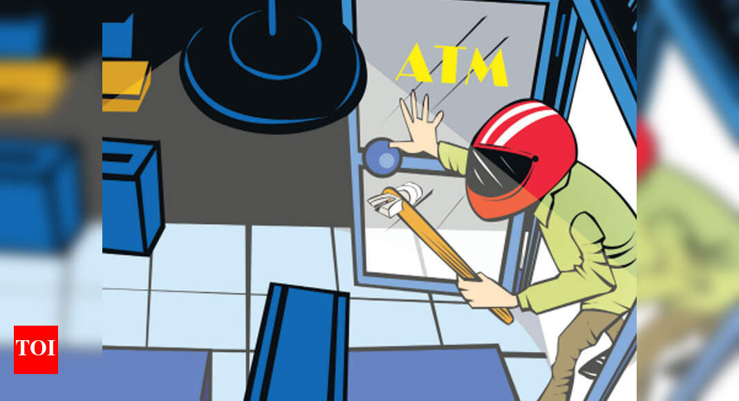 Mumbai: ATM robbery foiled as local spots gang, alerts police | Mumbai ...