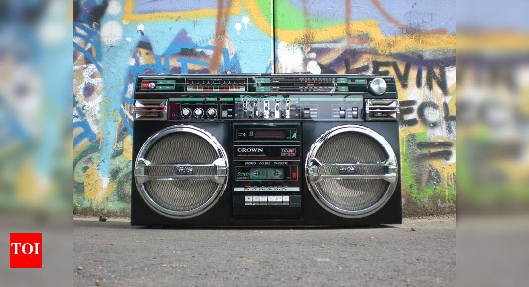 Boomboxes To Enjoy Your Favourite Music While Partying Outdoors - Times ...