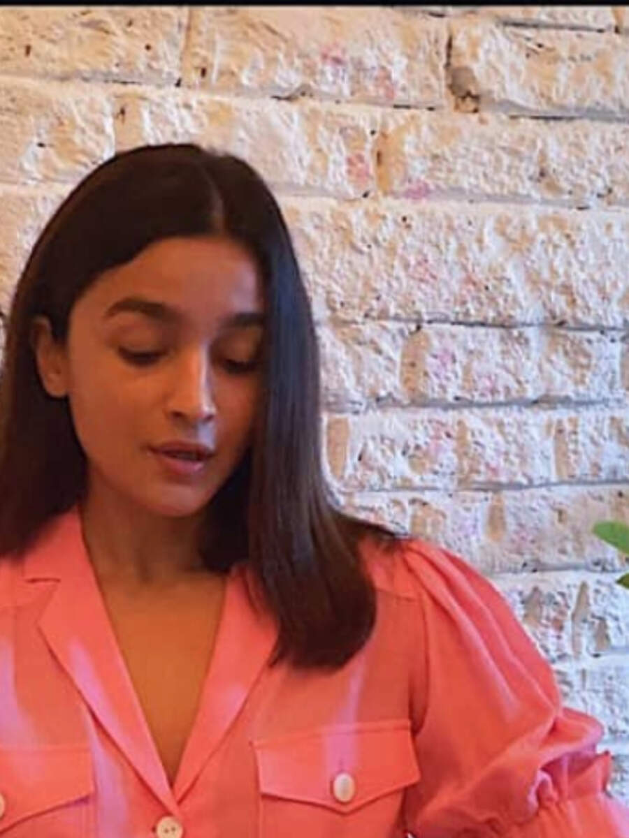 Alia Bhatt's awe-inspiring collection of books | Times of India