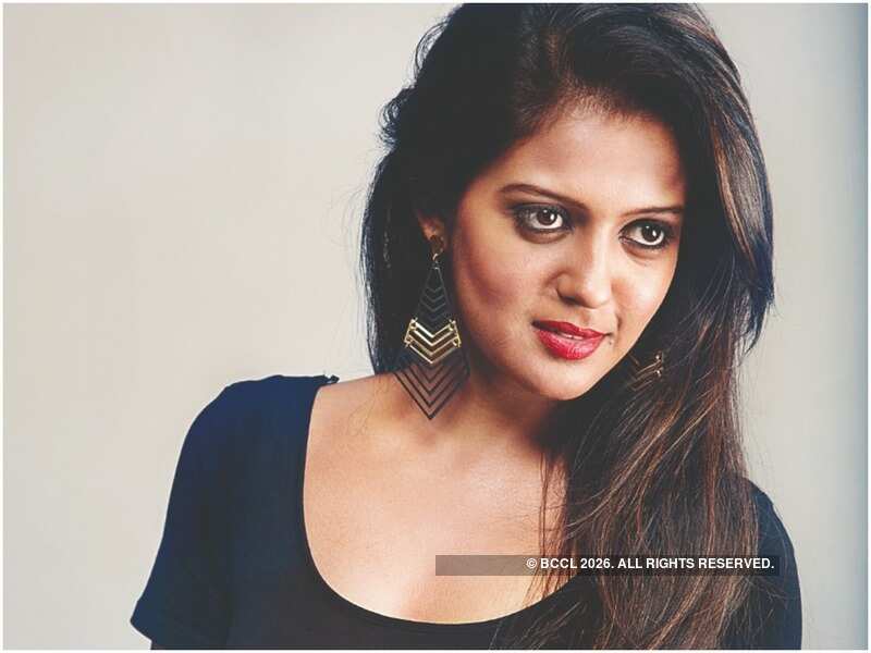 Gulki Joshi recovers from COVID-19, resumes shoot of 'Maddam Sir ...