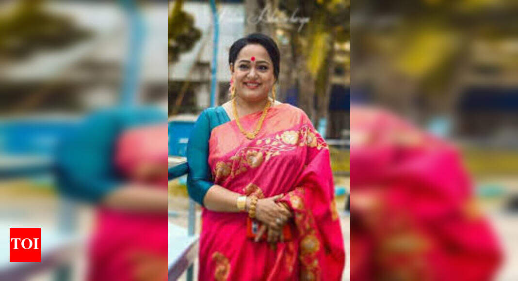 Aparajita urges all to celebrate a #NoCrackerDiwali | Bengali Movie ...