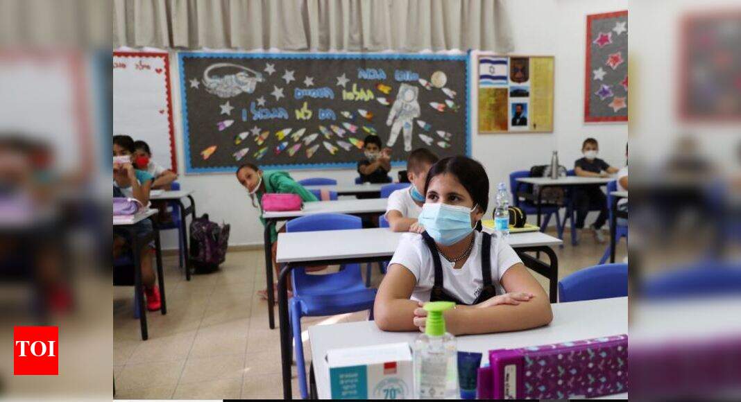 Israel reopens elementary school classes - Times of India