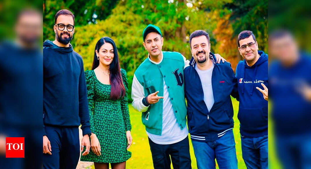 Phatte Dinde Chakk Punjabi: Gippy Grewal shares pictures from the sets ...