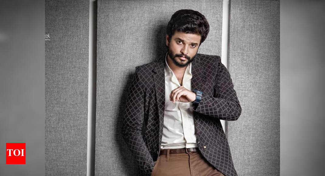 Neeraj Madhav’s new song ‘Fly’ is here | Malayalam Movie News - Times ...