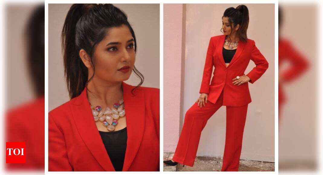 Photo: Prajakta Mali gives out major boss lady vibes in THIS red pantsuit | Marathi Movie News ...
