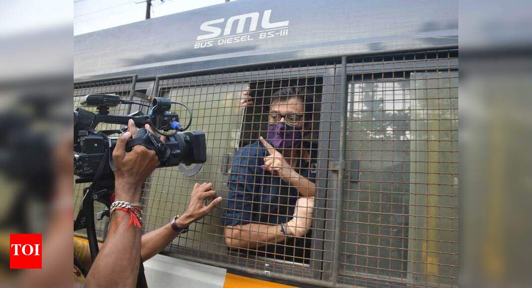 Arnab Goswami's arrest: Shiv Sena slams BJP's comments against Maharashtra govt | India News ...