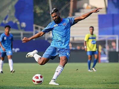 Unique tribute to Mumbai footballer kick his 'final goal' | Football ...