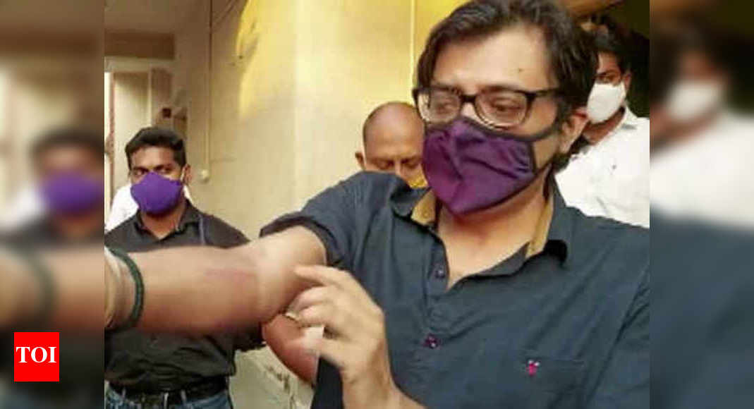 FACT CHECK: Was Arnab Goswami beaten by Mumbai Police? - Times of India
