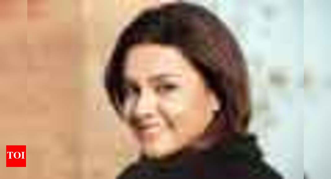 I can never make fun of Dharamji: Sucheta - Times of India