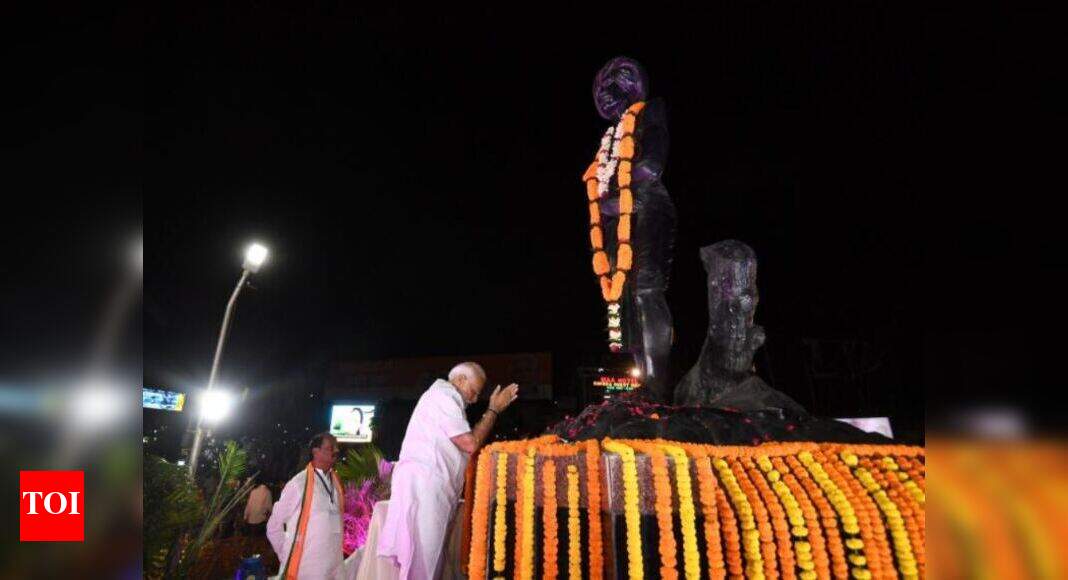 Birsa Munda's contribution to freedom movement, enhancing social ...