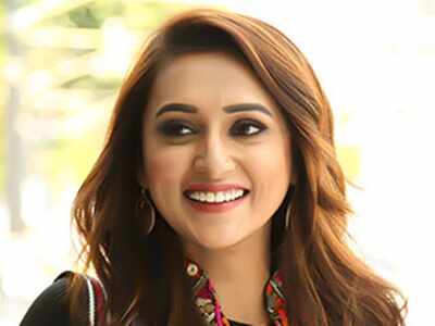 Mimi: After 13 years I celebrated Diwali with family in Siliguri ...