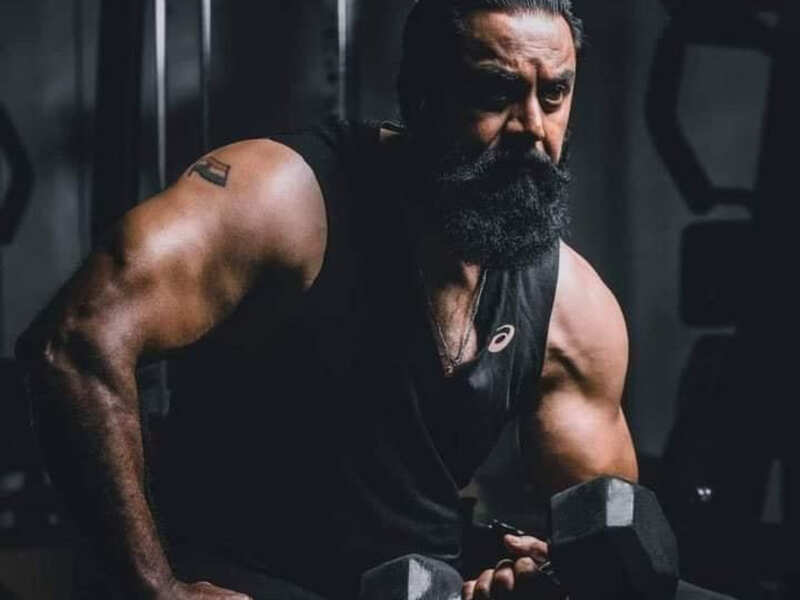 Sarath Kumar’s latest gym pic grabs the attention of netizens | Tamil ...