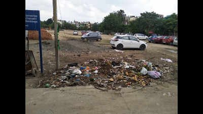 Noida & Greater Noida residents complain of untended garbage, open ...