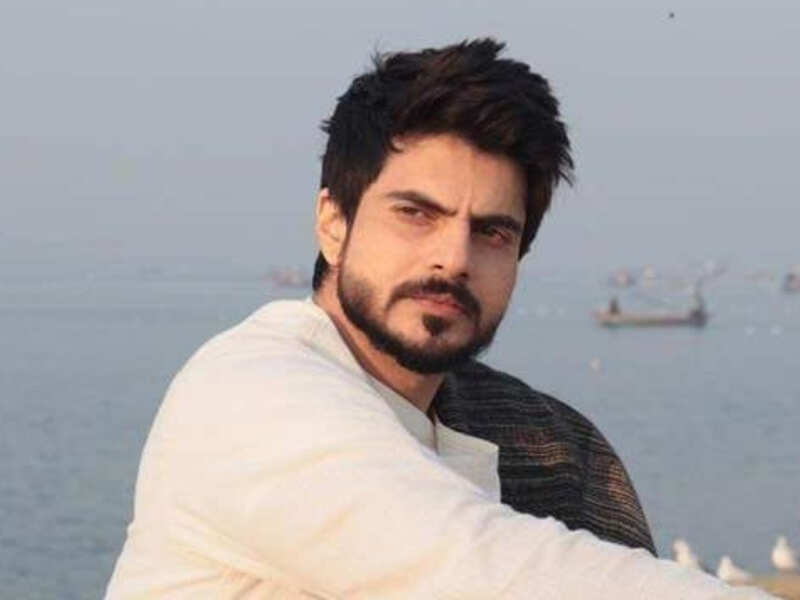 TV actor Rahil Azam on wearing 'police ki vardi' in the show 'Maddam ...