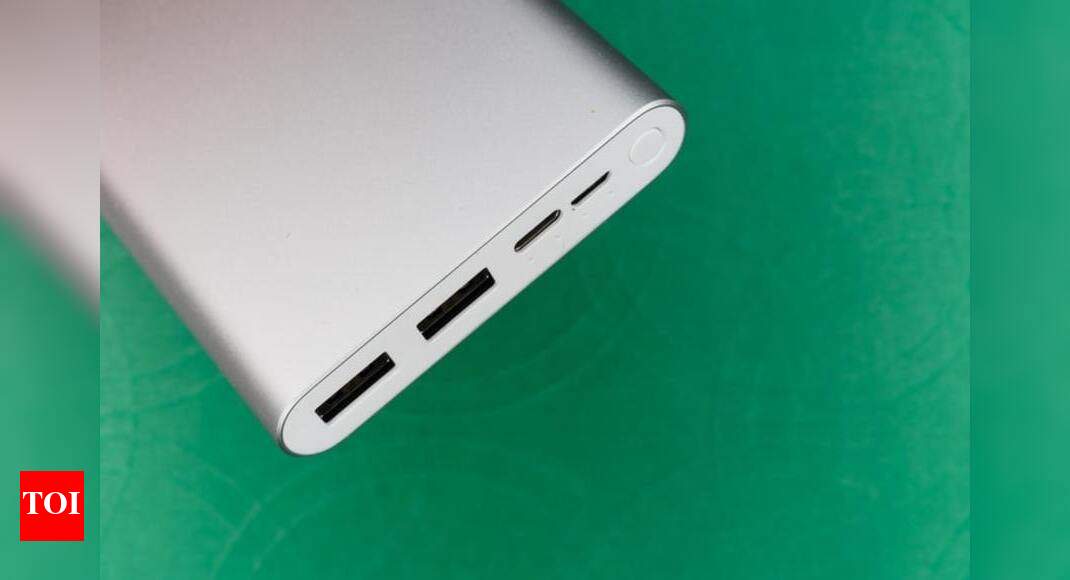 Power Bank With Dual Input Ports To Charge Up Two Devices At A Go ...