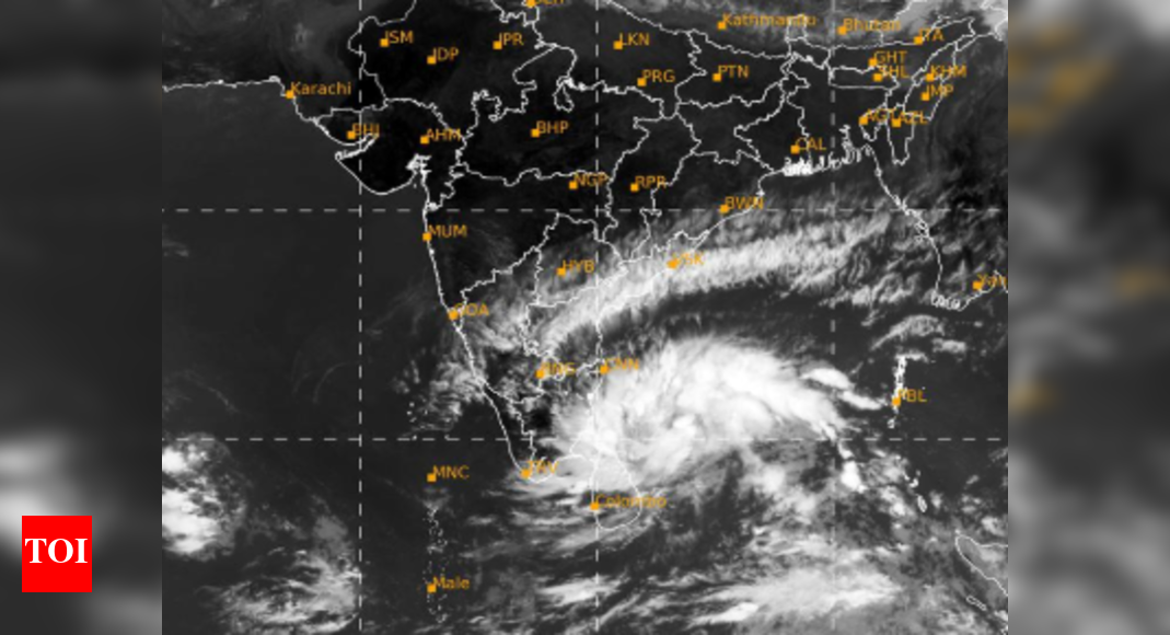 Cyclone Nivar Latest News: Cyclone Nivar to cross Bay of Bengal coast ...