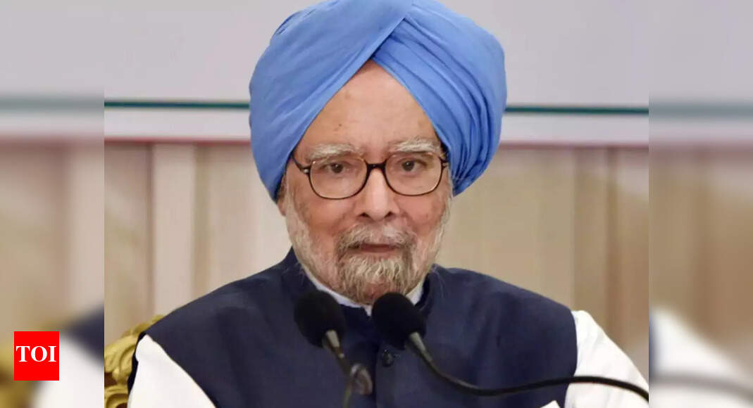 Ahmed Patel was one of the most trusted leaders of Congress: Manmohan ...