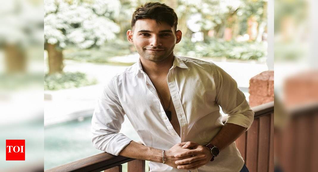 Behram Siganporia talks about his five favourite songs | English Movie ...