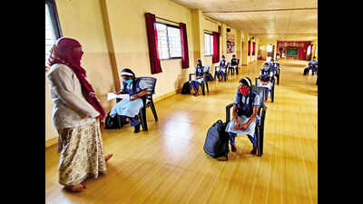 Lively classrooms, chirpy students lost in reopening | Pune News ...