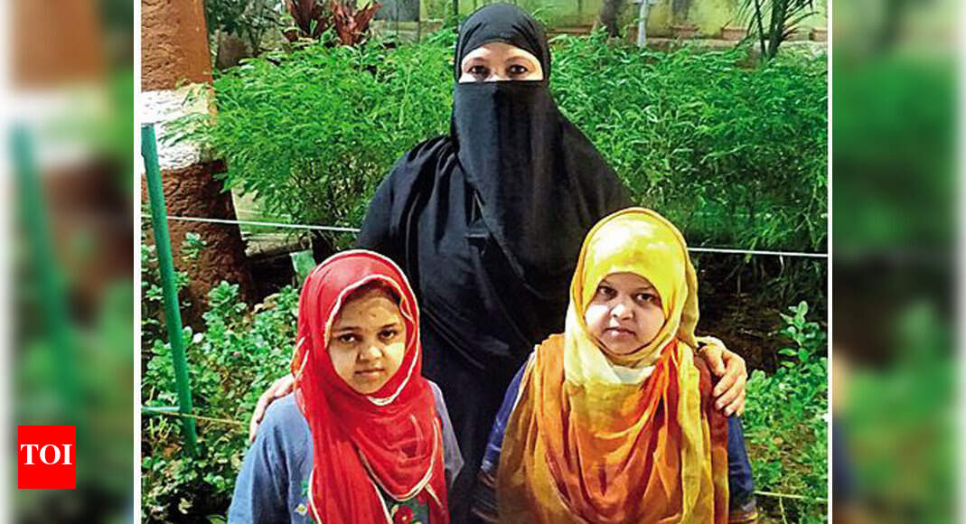 Mumbai: Nagpada tailor’s ‘dwarf’ daughters rise above obstacles, crack ...