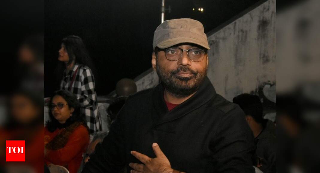 Anindya Chattopadhyay turns a year younger | Bengali Movie News - Times ...