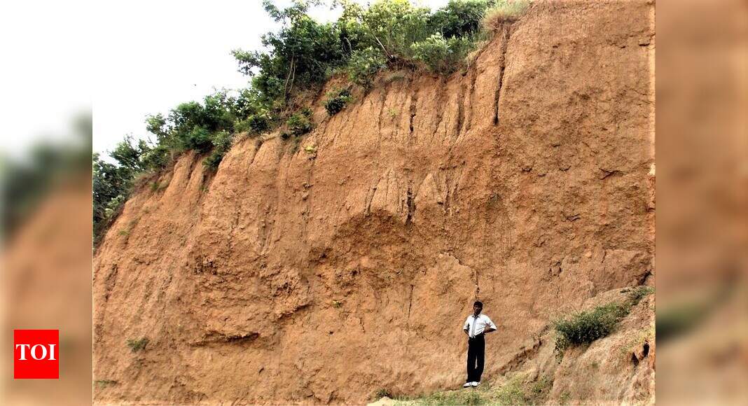 New evidence pushes back by 30,000 years first use of fire in India ...