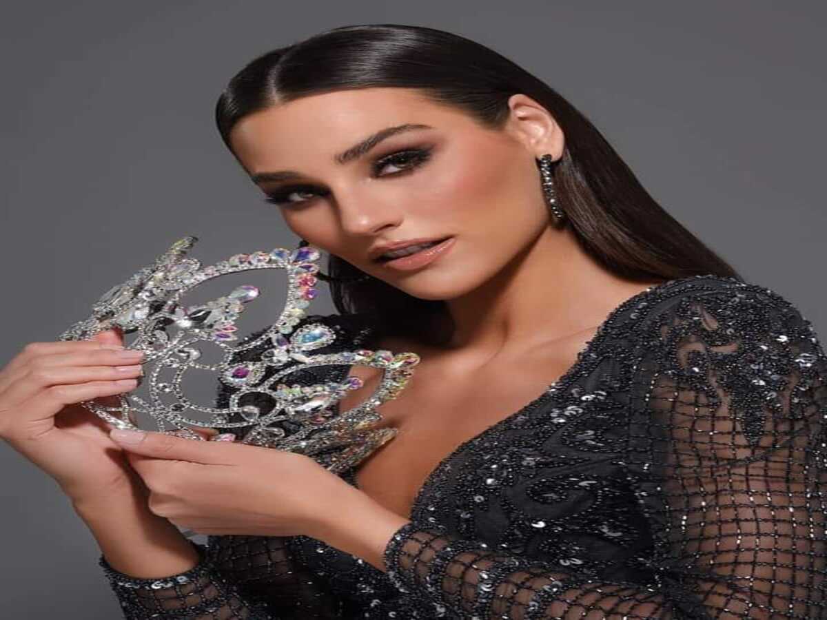 Lindsey Marie Coffey crowned Miss Earth 2020