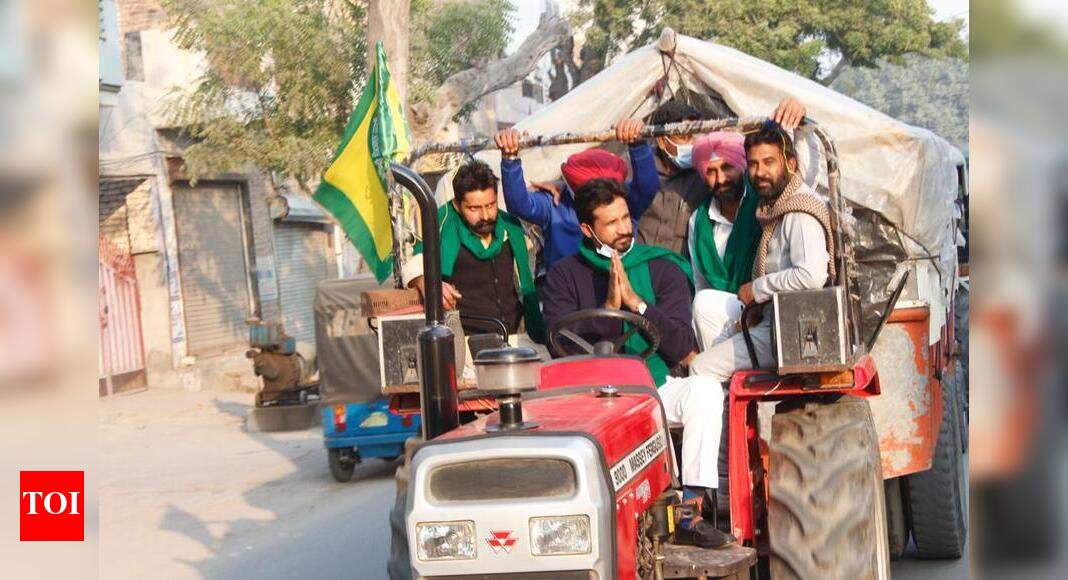 Farmers' protest: Punjab Congress MLA leads tractor convoy to Delhi ...