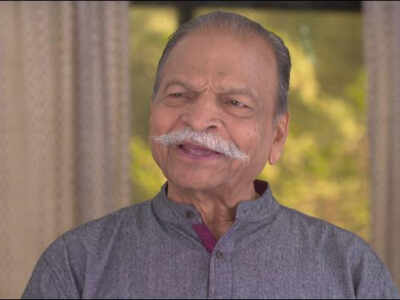 Aggabai Sasubai actor Ravi Patwardhan passes away - Times of India