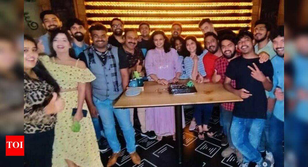 Kavyanjali completes a milestone 100 episodes - The Times of India