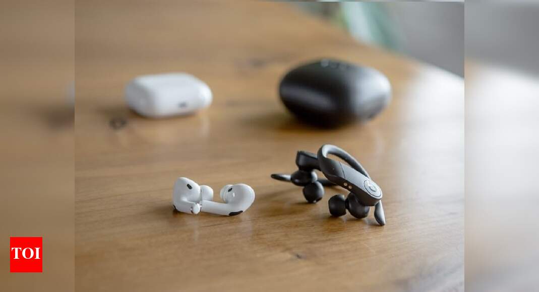 Premium Bluetooth Wireless Earbuds With Ear Hook Design That Fit Right ...