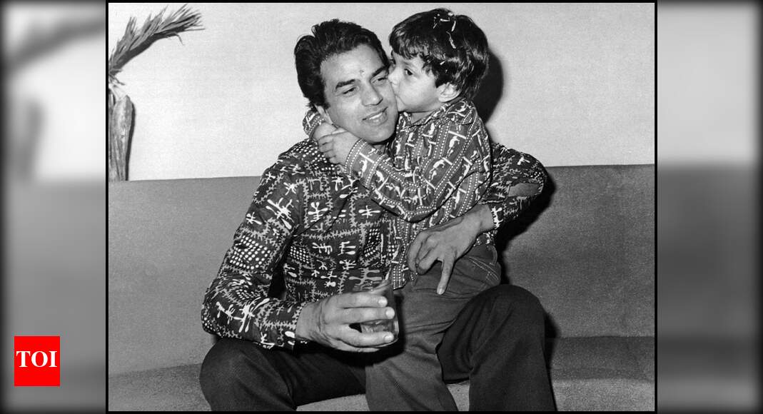Bobby Deol shares a priceless twinning moment on father Dharmendra's ...